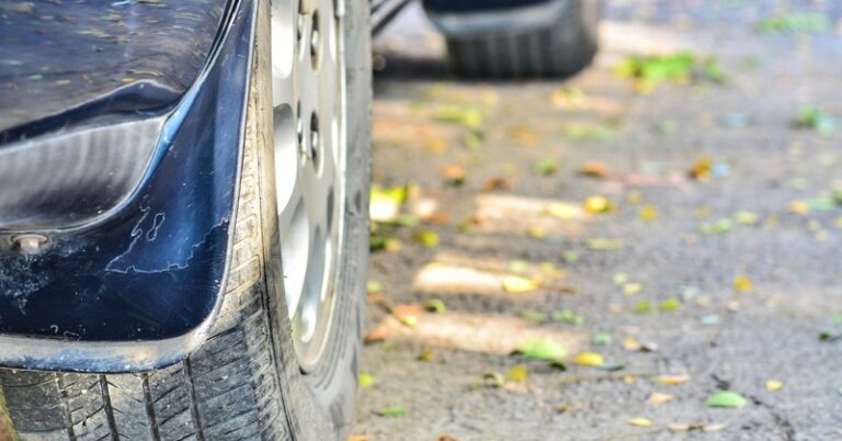 Why Do I Keep Hitting Curbs? How to Avoid It When Parking